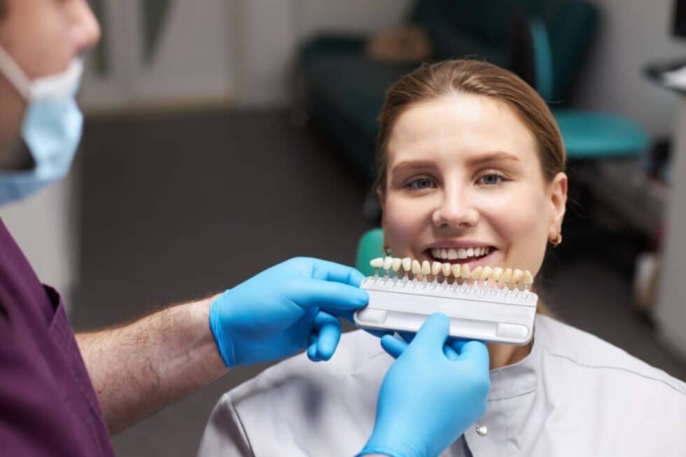 How Celebrities Use Veneers to Transform Their Teeth